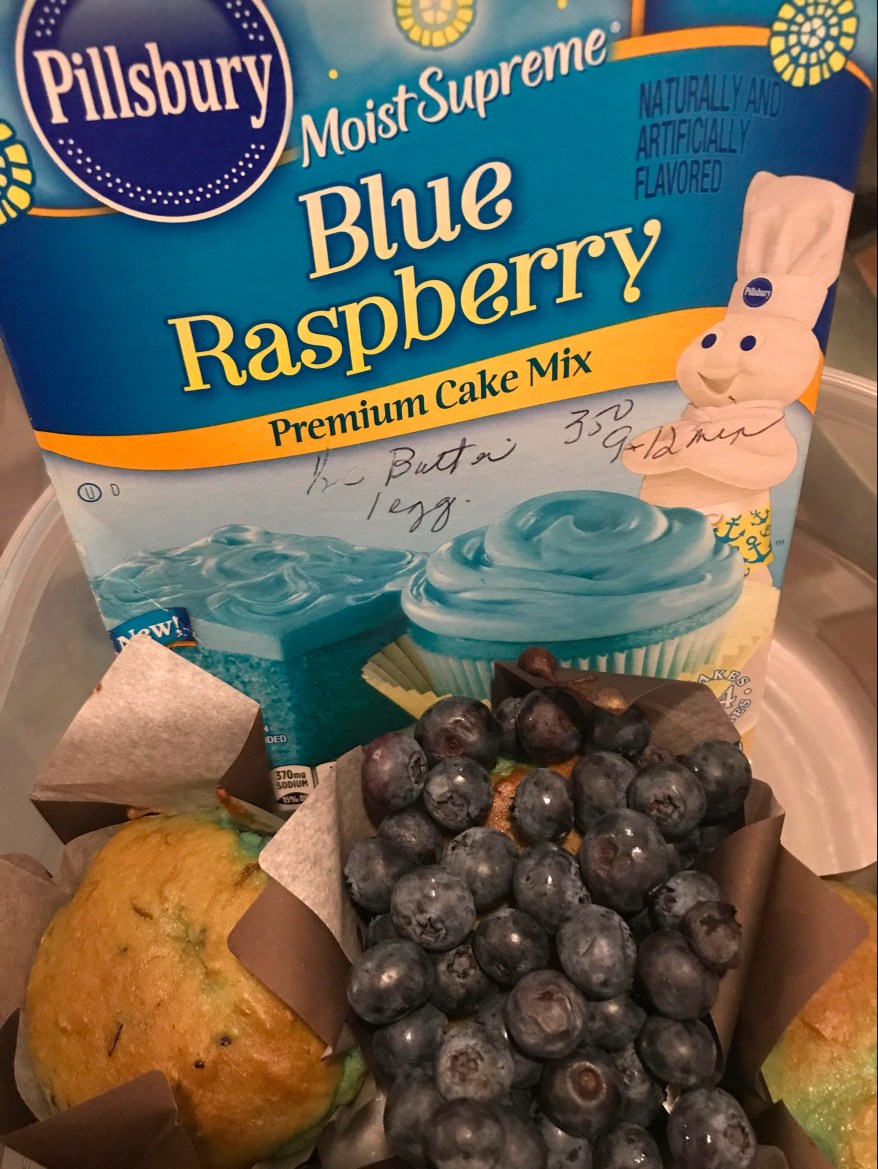 Betty Crocker Blue Raspberry cupcakes – What To Cook Tonight